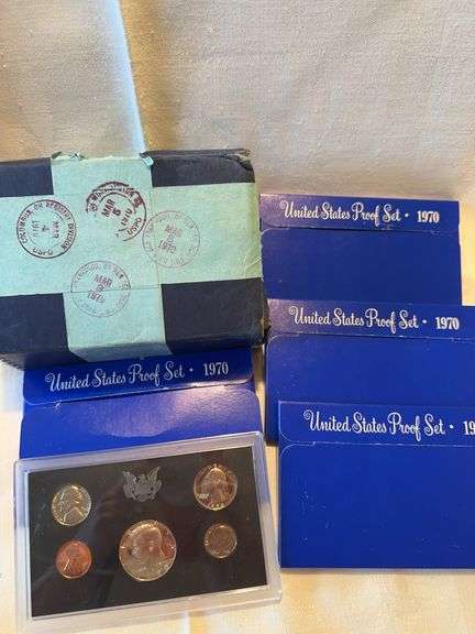 Four sets of 1970 United States proof Coins - Auction Ohio