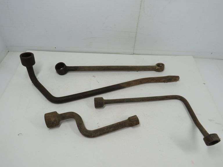 Tractor Wrenches - Auction Ohio