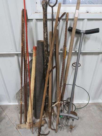 Long Handle Tools - Auction Ohio