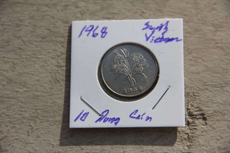 1968 S. Vietnam 10 dong coin - Auction Ohio