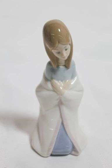 LLADRO VIRGIN MARY FIGURINE. - Auction Ohio