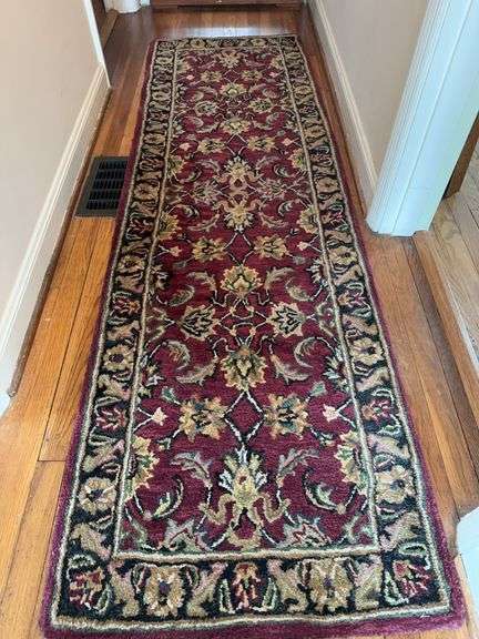 Wool rug – runner - Auction Ohio