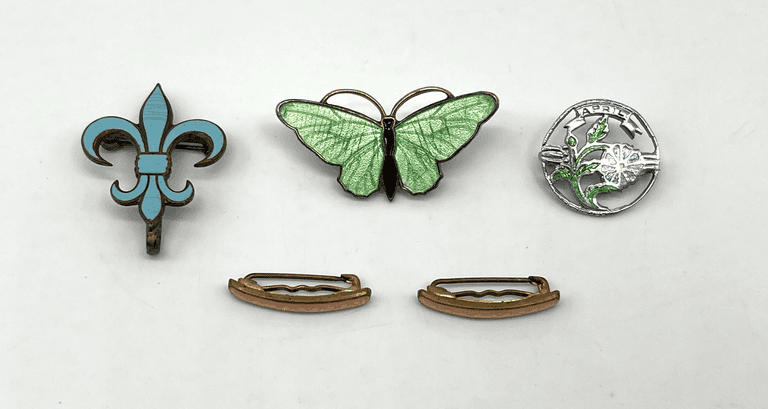 Enameled Pins - Auction Ohio