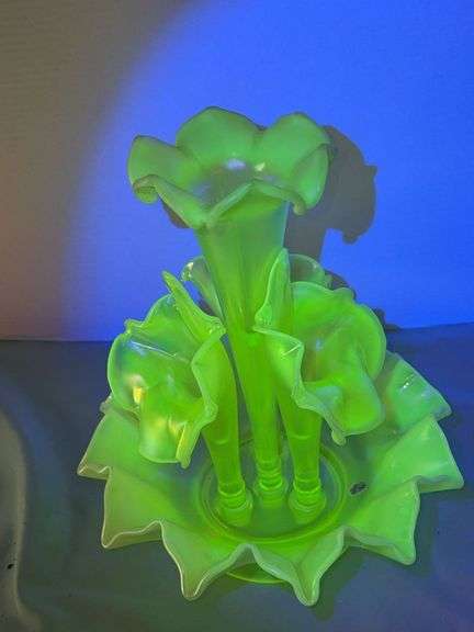 Fenton, Collectibles, Furniture, Acorn Stairlift, Waterford - Auction Ohio