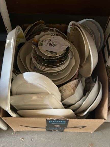 Collection of Plates and Dishes - Apexx Auctions