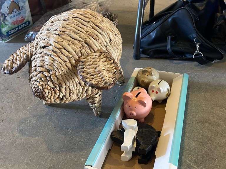 Wicker Pig with Piggy Banks - Apexx Auctions