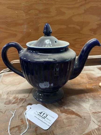 Vintage Hall Navy Blue Teapot - Apexx Auctions