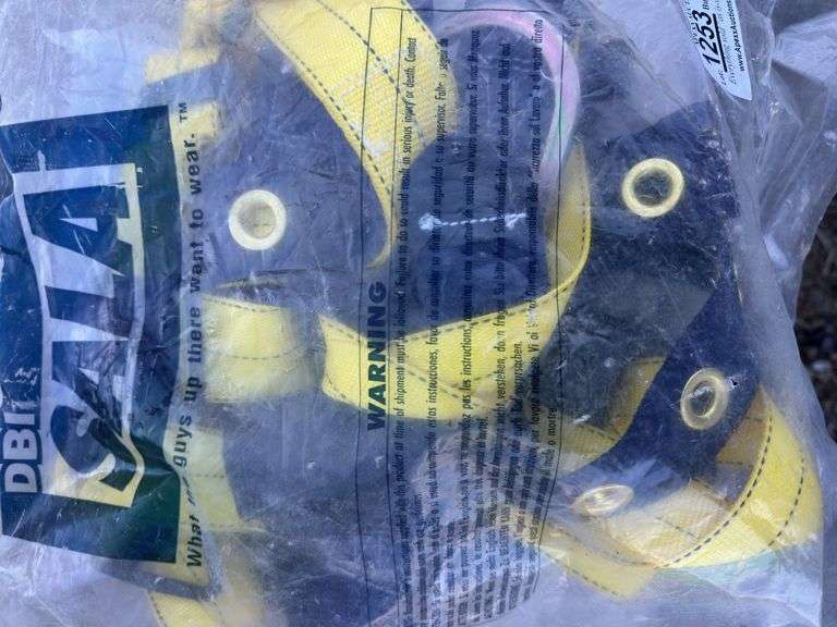 SALA Harness - Apexx Auctions