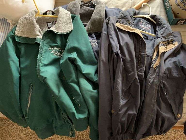 Three Outdoor Jackets - Apexx Auctions
