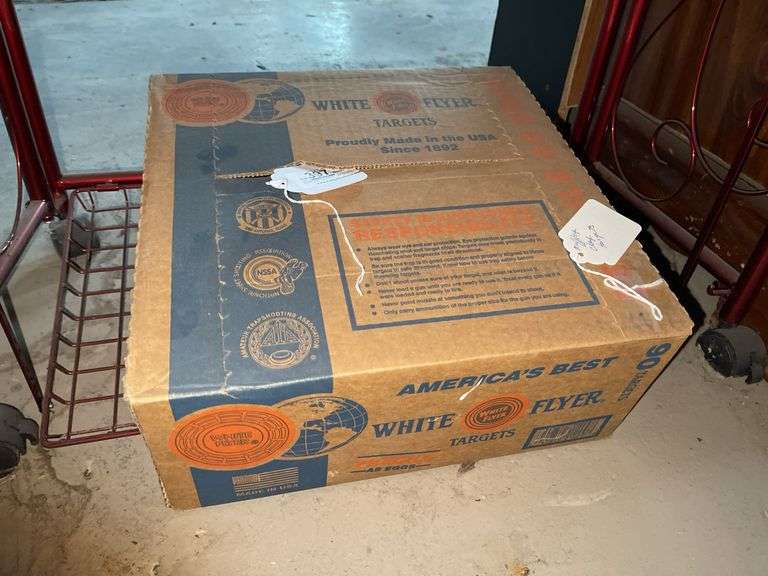 Box of Clay Pigeons - Unknown Condition - Apexx Auctions