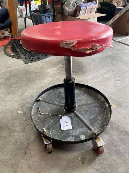 Rolling Shop Stool - Apexx Auctions