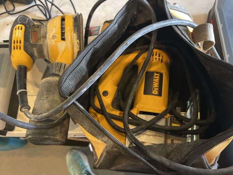 DeWalt Palm Sander and Scroll Saw with Bag - Apexx Auctions