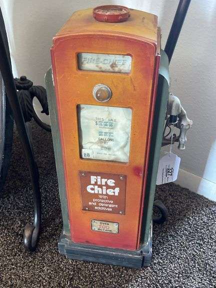 Fire Chief Model Gas Pump - Apexx Auctions