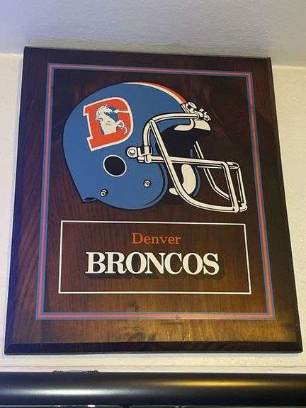 Denver Broncos Plaque - Apexx Auctions