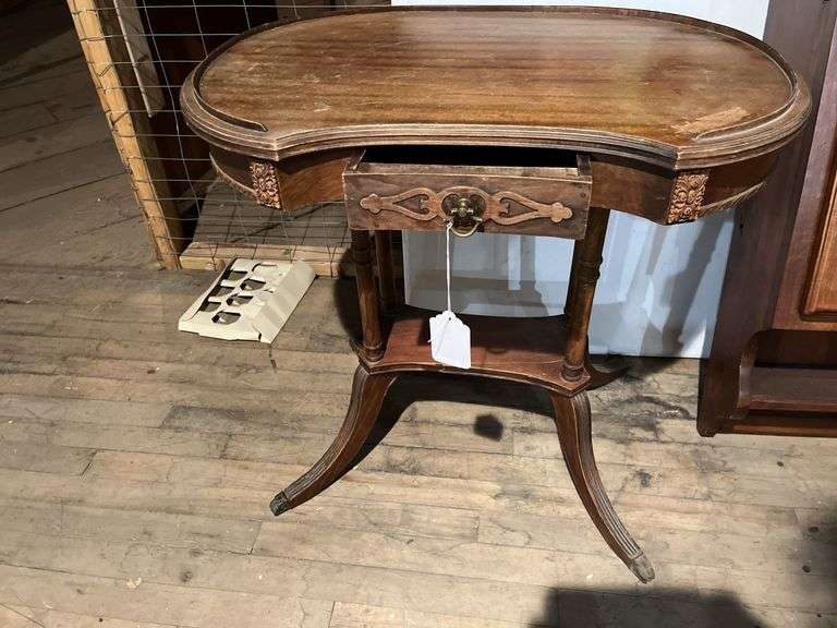 Small Oval Table with Drawer - Apexx Auctions