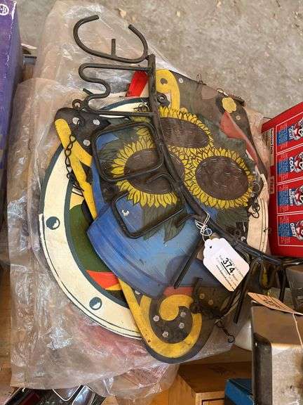 Mix of Holiday and Home Decor Metal Sgns - Apexx Auctions
