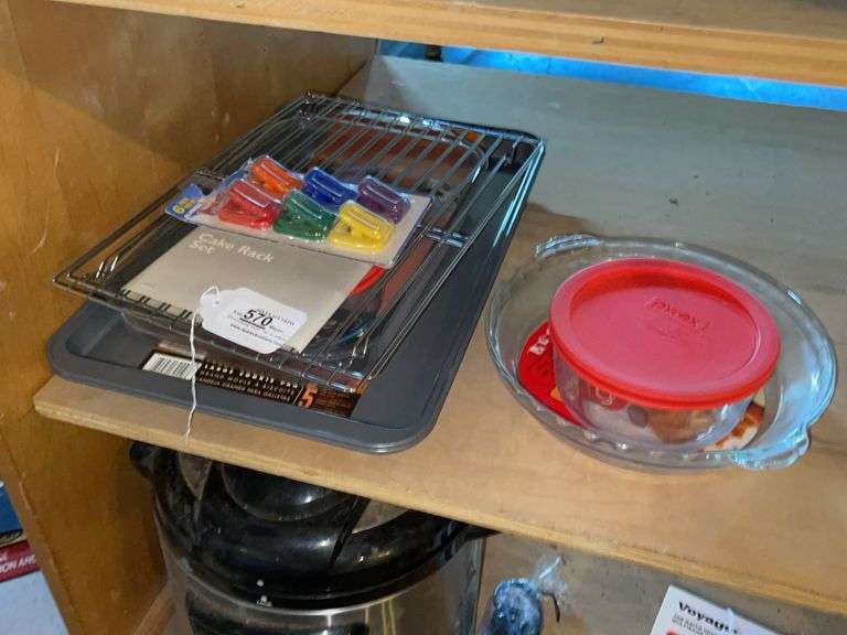 Collection of Baking Items - Apexx Auctions