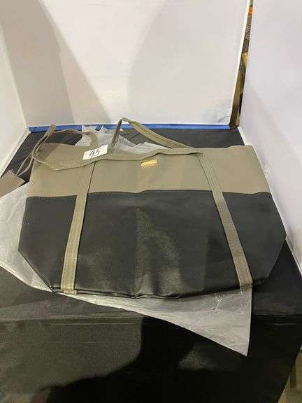 Ladies fashion purse - Auction HUB Texas