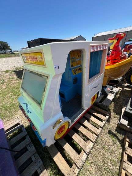 AMUSEMENT COIN OPERATED ICE CREAM TRUCK KIDDIE RIDE - Auction HUB Texas