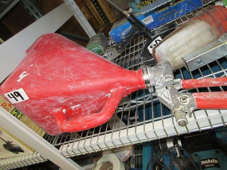 HOPPER SPRAY GUN SYSTEM FOR CEILING AND TEXTURE - Auction HUB Texas
