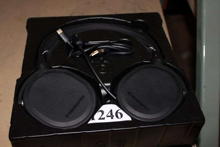 FOR GLORY STEEL SERIES HEADPHONES WITH MICROPHONE - Auction HUB Texas