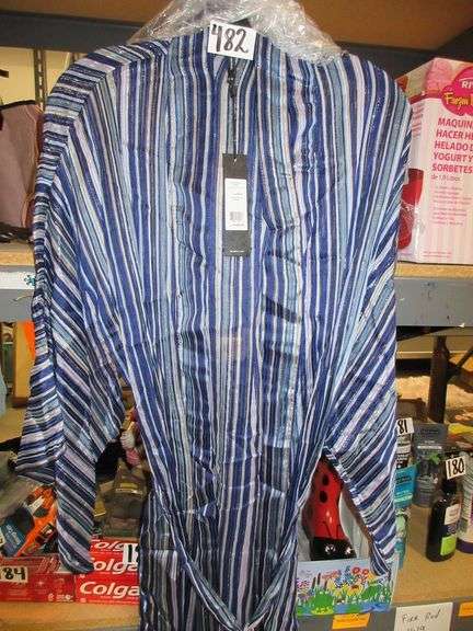 "BCBGMAXAZRIA WRAP KIMONO STYLE SHIRT - Auction HUB Texas
