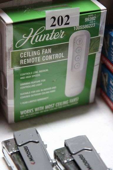 MSRP: $41.97] Hunter Universal 3 Speed Damp Rated Ceiling Fan Handheld ...