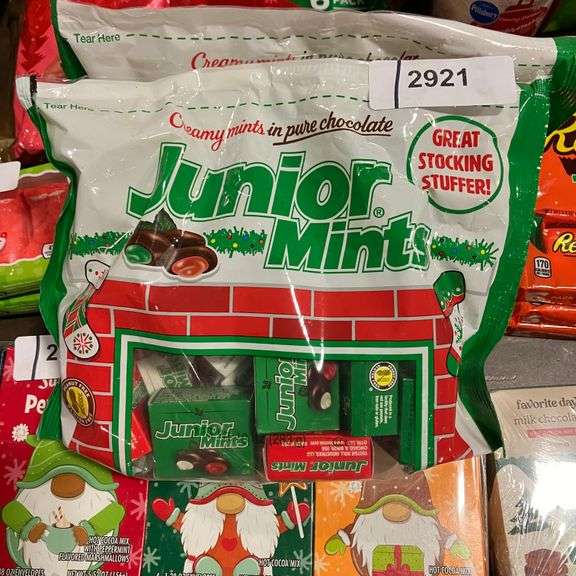 EXT MSRP: $8.98] Junior Mints Christmas - 10oz - Auction HUB Texas