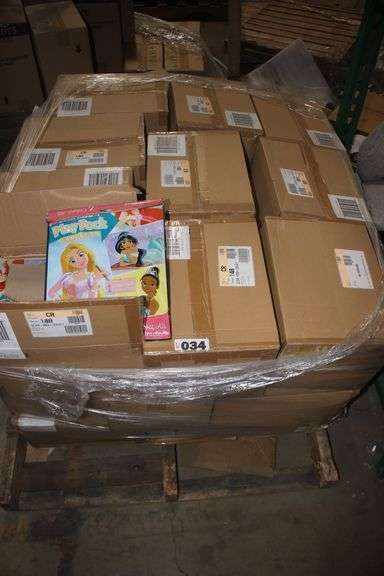 DISNEY PLAY PACK GRAB & GO MSRP $3 each BOX OF 27 81.00 a box pallet ...
