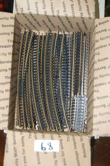 HUGE LOT OF HO SCALE TRAIN TRACKS - Auction HUB Texas