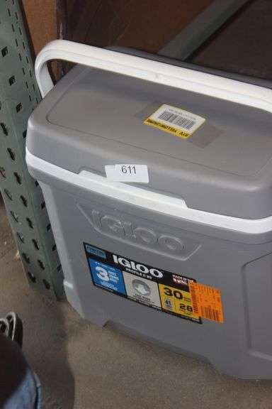 IGLOO 30 QT ICE CHEST - Auction HUB Texas