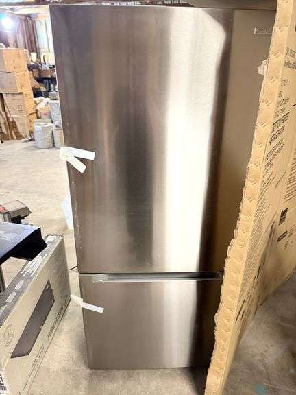Vissani 18 7 Cu Ft Bottom Freezer Refrigerator In Stainless Steel