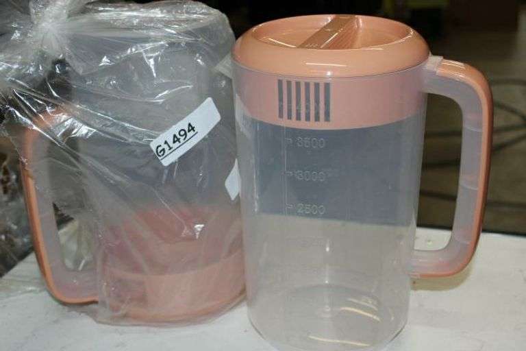 Jucoan 2 Pack 1 Gallon Plastic Straining Pitcher, Large Drink Pitcher ...