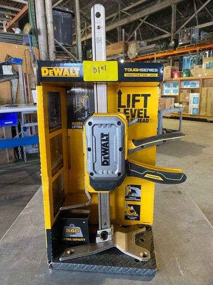 DeWalt Tough Series Constructio Jack 340lb Lift Copacity (RTL $119 ...