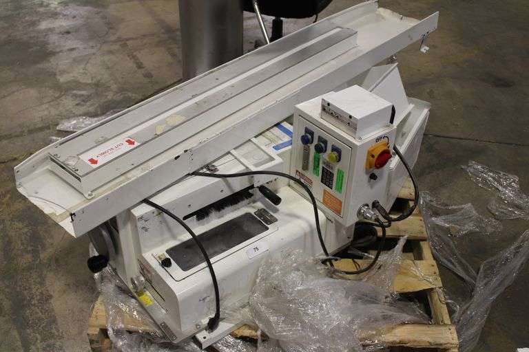 HDS3 Faux Wood Cutting Machine [As Is ] - Auction HUB Texas
