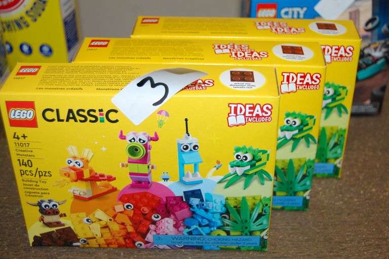 LEGO CLASSIC - Auction HUB Texas