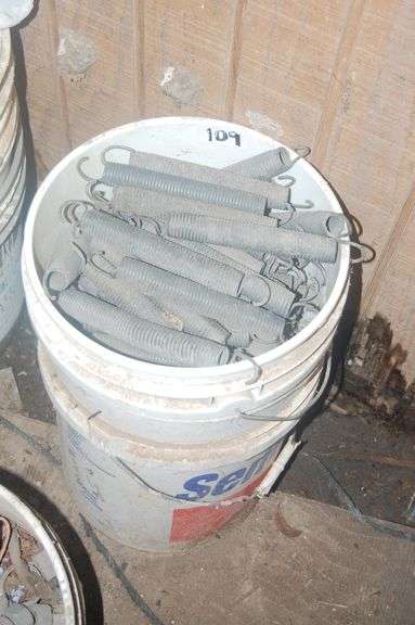 5 GALLON BUCKET OF SPRINGS - Auction HUB Texas