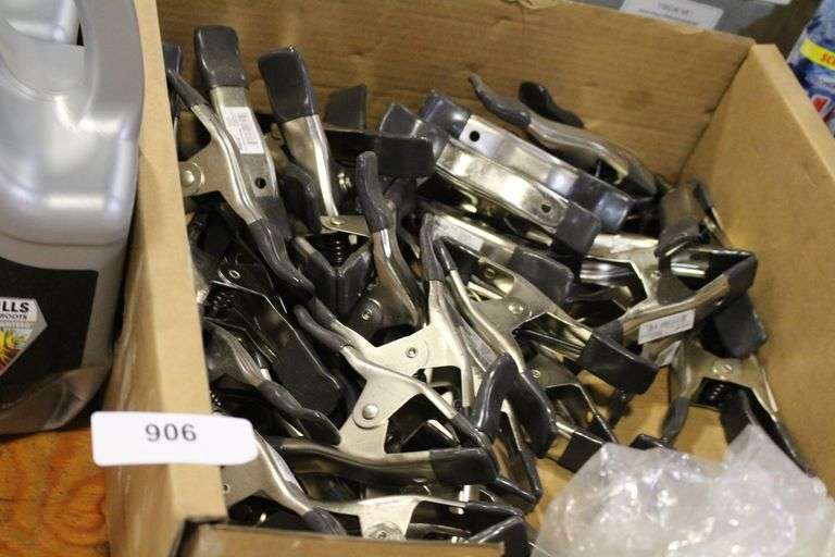 box of anvil 2" metal spring clamps - Auction HUB Texas