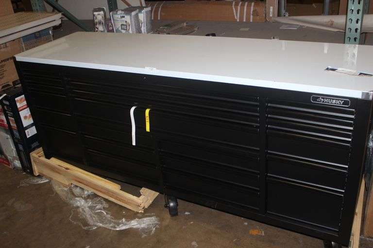 HUSKY TOOL STORAGE 84 IN W X 24 IN D HEAVY DUTY MOBILE WORKBENCH TOOL ...