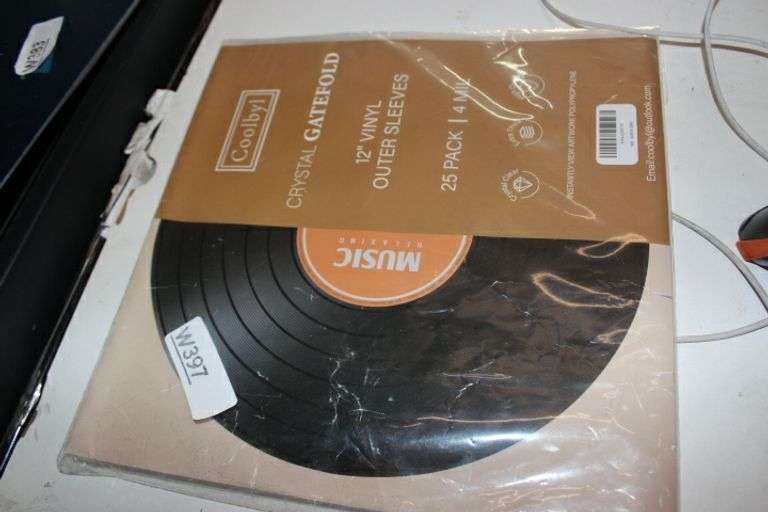 Coolbyl Crystal Gatefold 12" Vinyl Outer Sleeves Retail:$11 - Auction ...