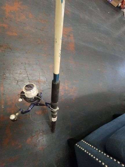 Shakespeare tiger fishing rod - Auction HUB Texas