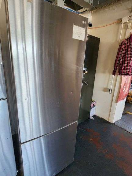 Summit 27 inch 14.8 cubic feet bottom freezer refrigerator and ...