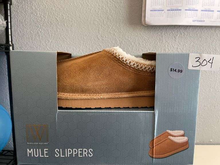 WAYLAND SQUARE MULE SLIPPERS - Auction HUB Texas