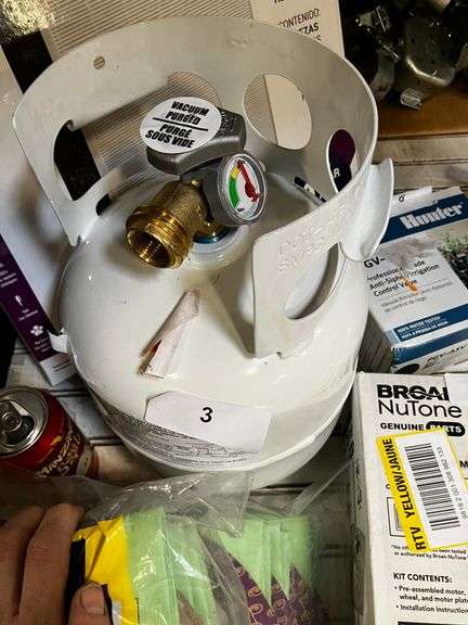 [MSRP: $62.31] Flame King 5 lbs. Refillable Steel Propane Tank Cylinder ...