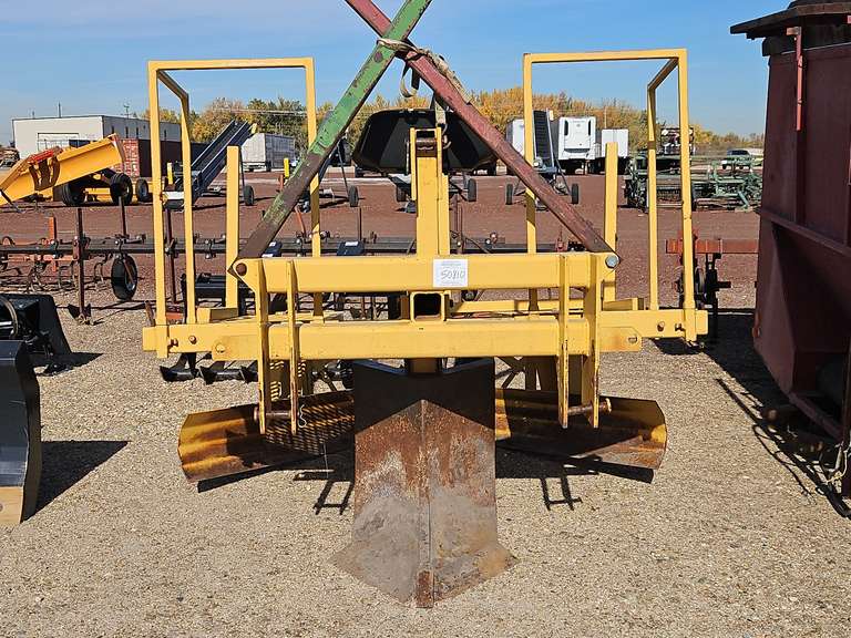 Dutchman 3Pt Tree Planter - Armstrong Western LLC