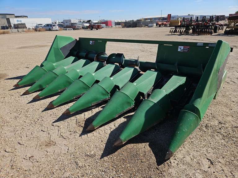 John Deere 8-Row Corn Head - Armstrong Western LLC