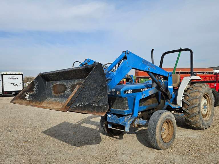 1999 New Holland 2120 46HP MFWD Tractor w/ Loader Attachment ...