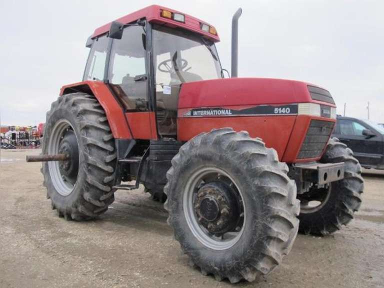 Case 5140 Farm Tractor - Armstrong Western LLC