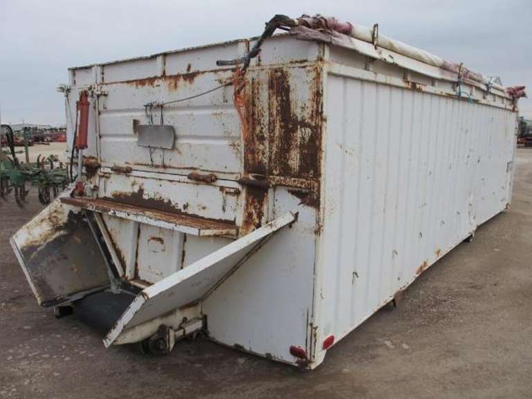 Spudnik 20' Self Unloader Bed - Armstrong Western LLC