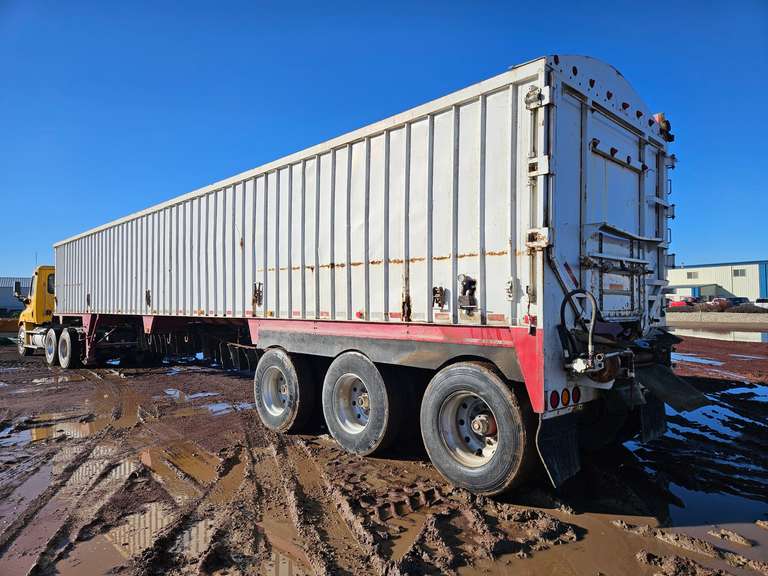 1994 50’ Self Unloading Trailer - Armstrong Western LLC